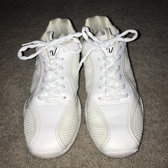 Varsity | Shoes | White Size 8 Varsity Cheer Shoes | Poshmark